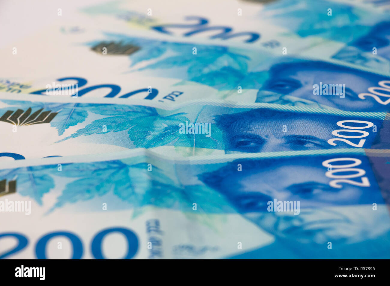 Stack of Israeli money bills of 200 shekel Stock Photo - Alamy
