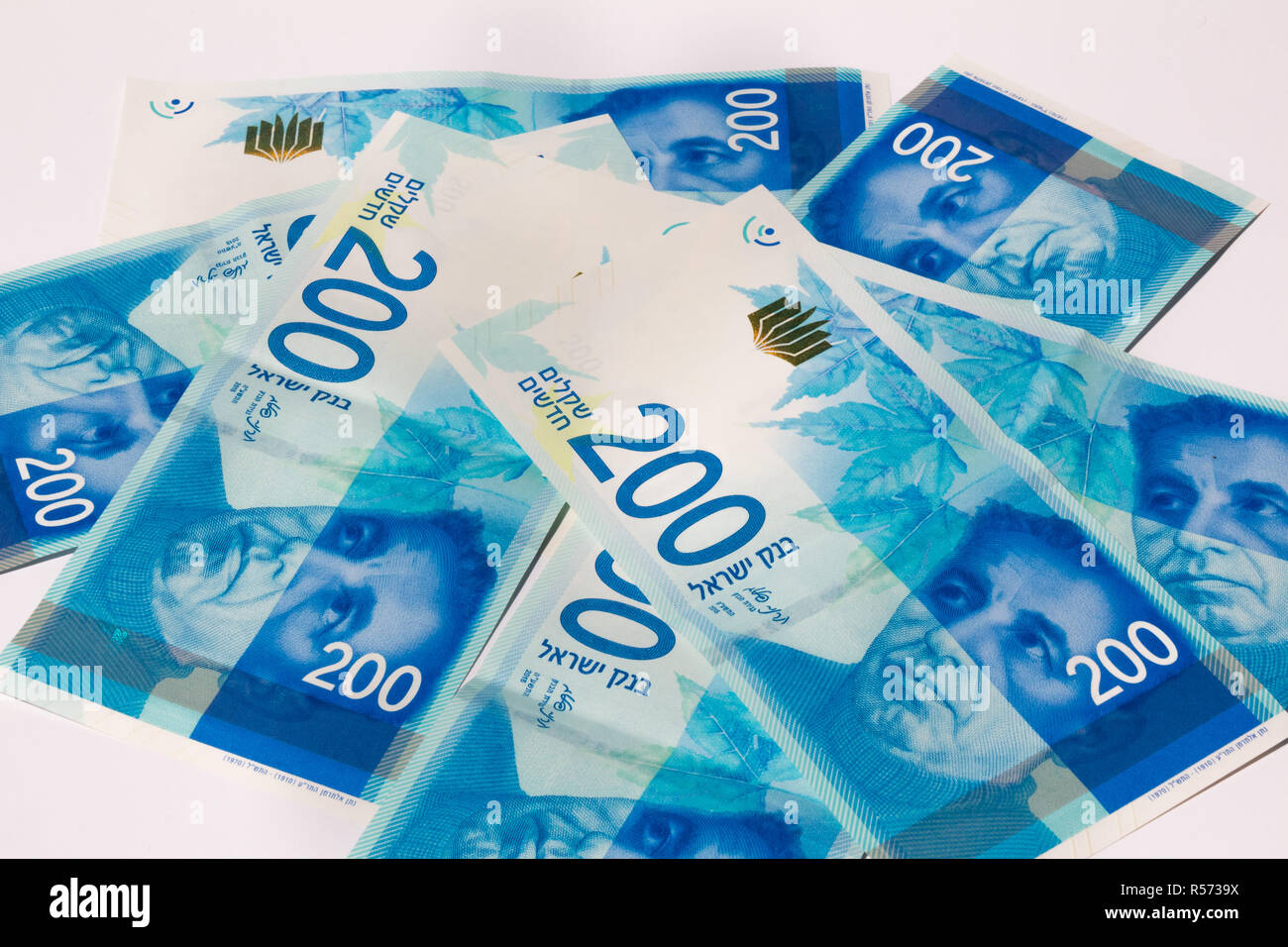 Stack of Israeli money bills of 200 shekel Stock Photo - Alamy
