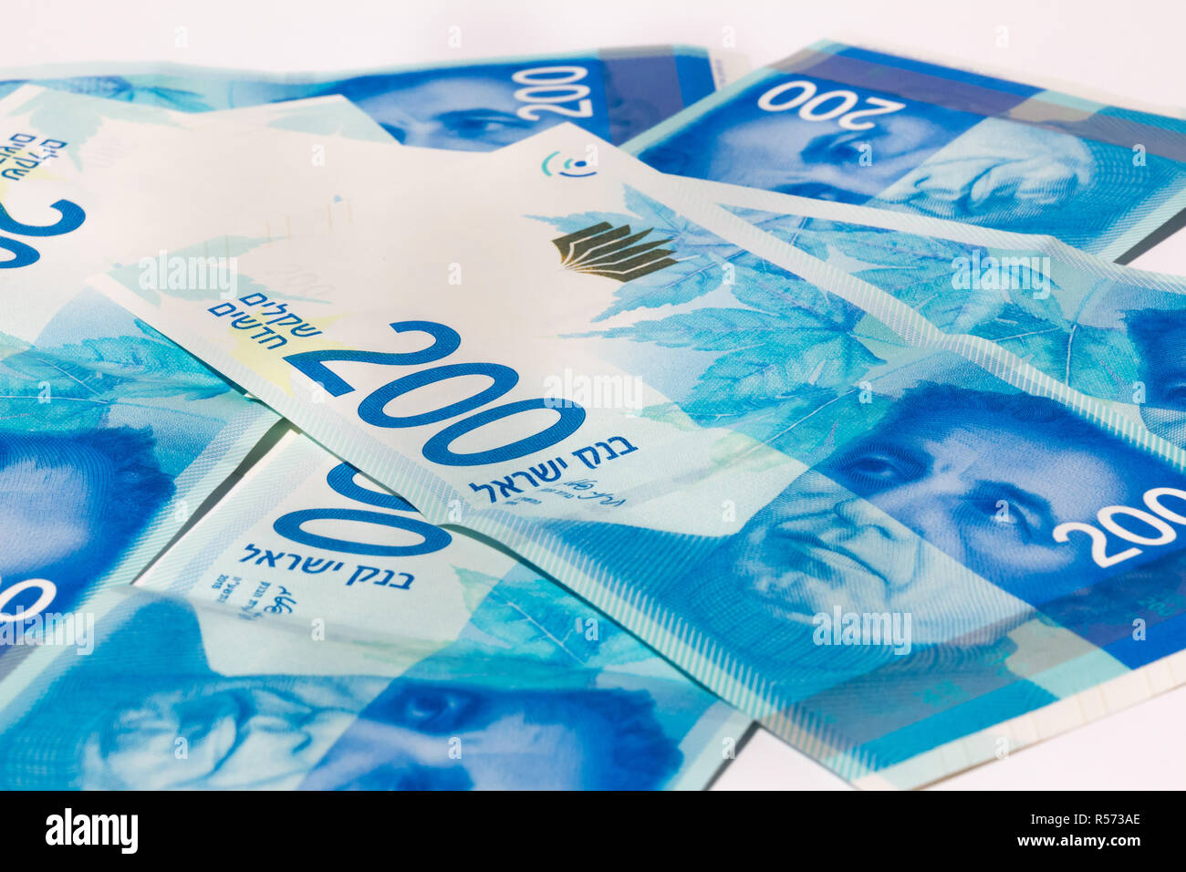 Stack of Israeli money bills of 200 shekel Stock Photo - Alamy
