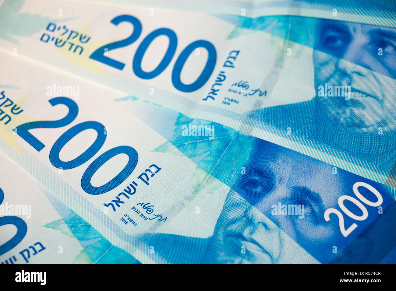 Stack of Israeli money bills of 200 shekel - top view Stock Photo - Alamy