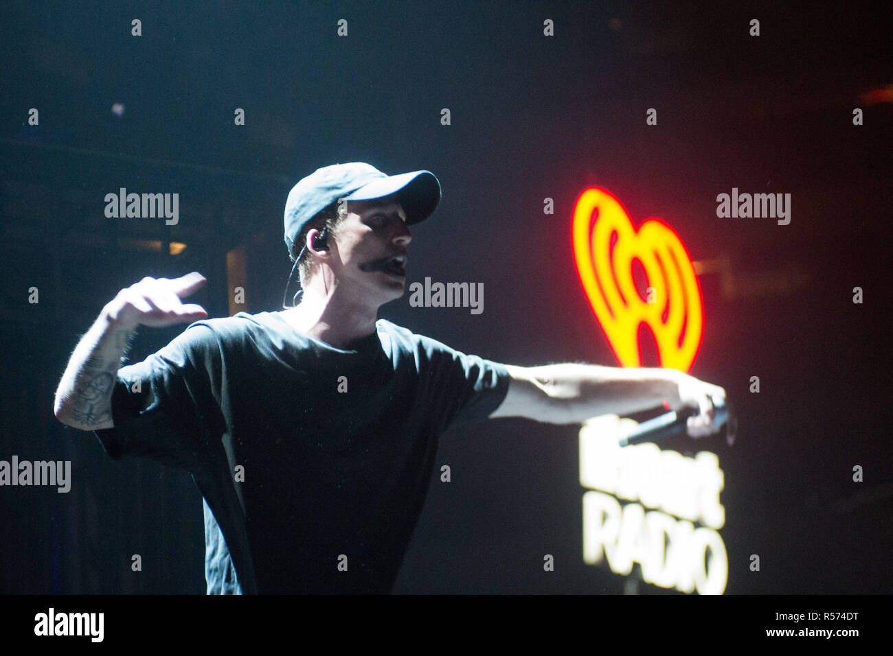 Nf singer hi-res stock photography and images - Alamy