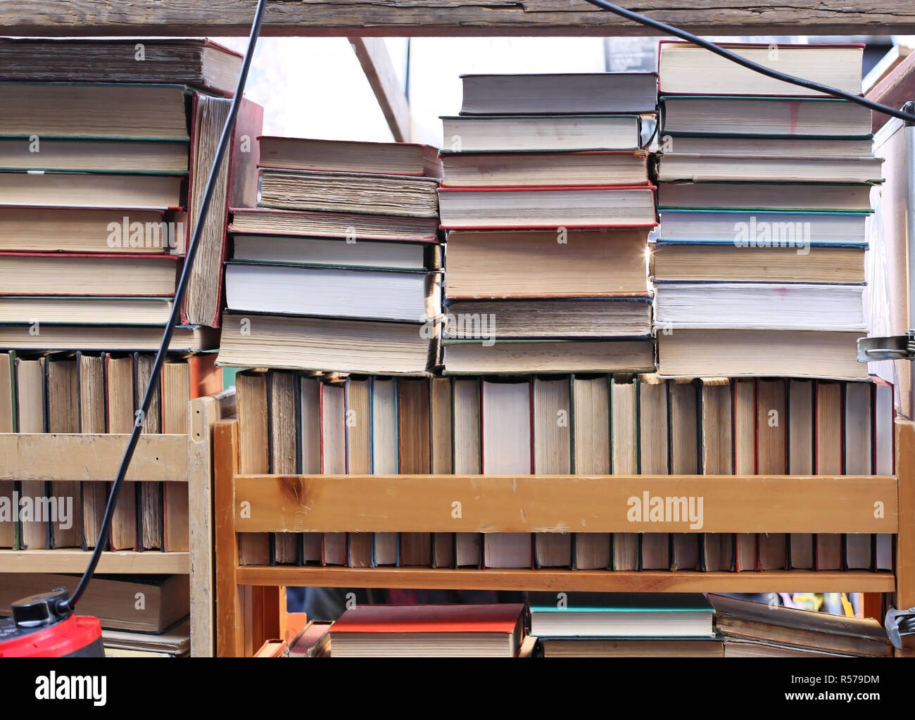 Old books market Stock Photo - Alamy