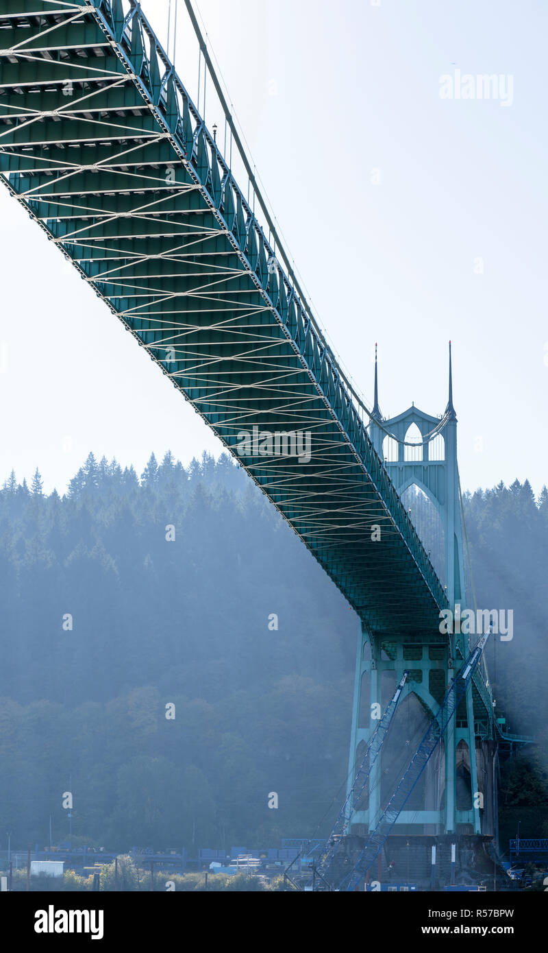 High truss bridge washington hi-res stock photography and images - Alamy