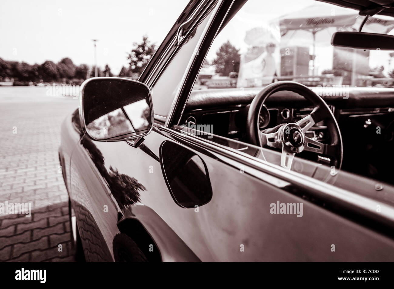 Car fragment hi-res stock photography and images - Alamy