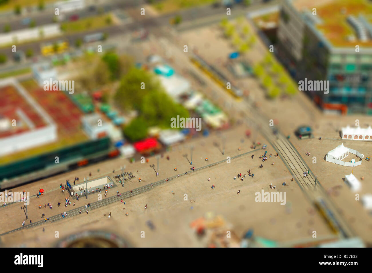 German department store crowd hi-res stock photography and images - Alamy