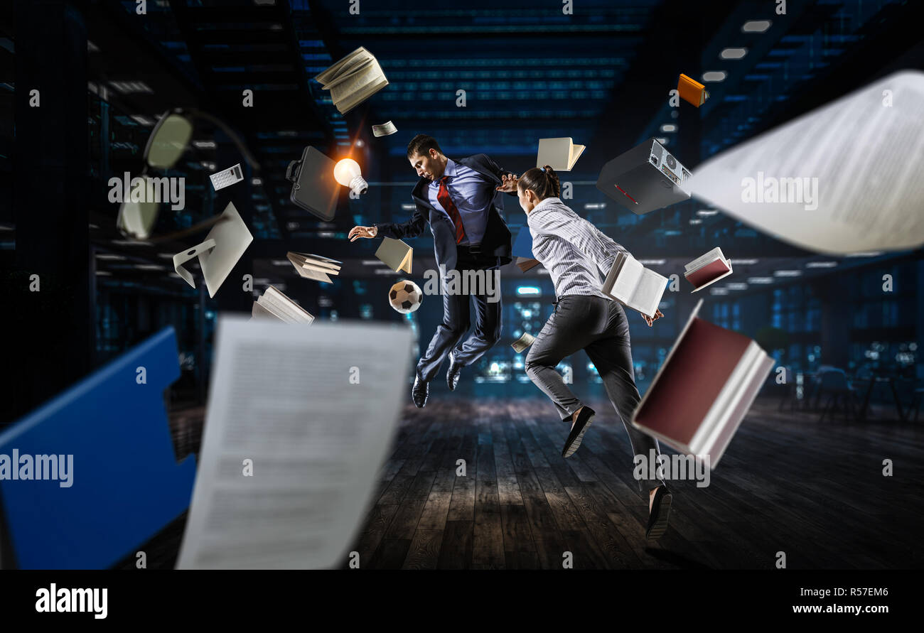 Business team games mixed media hi-res stock photography and images - Alamy