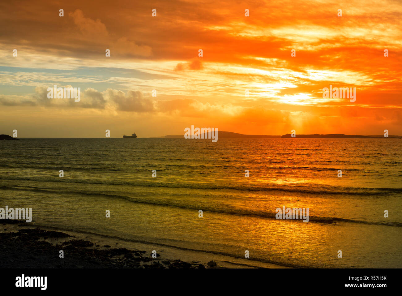 Orange tanker ship sailing hi-res stock photography and images - Alamy