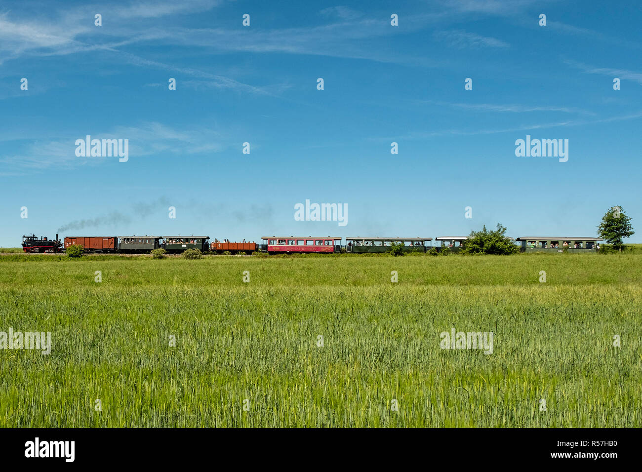 Dampfeisenbahn eisenbahn hi-res stock photography and images - Alamy