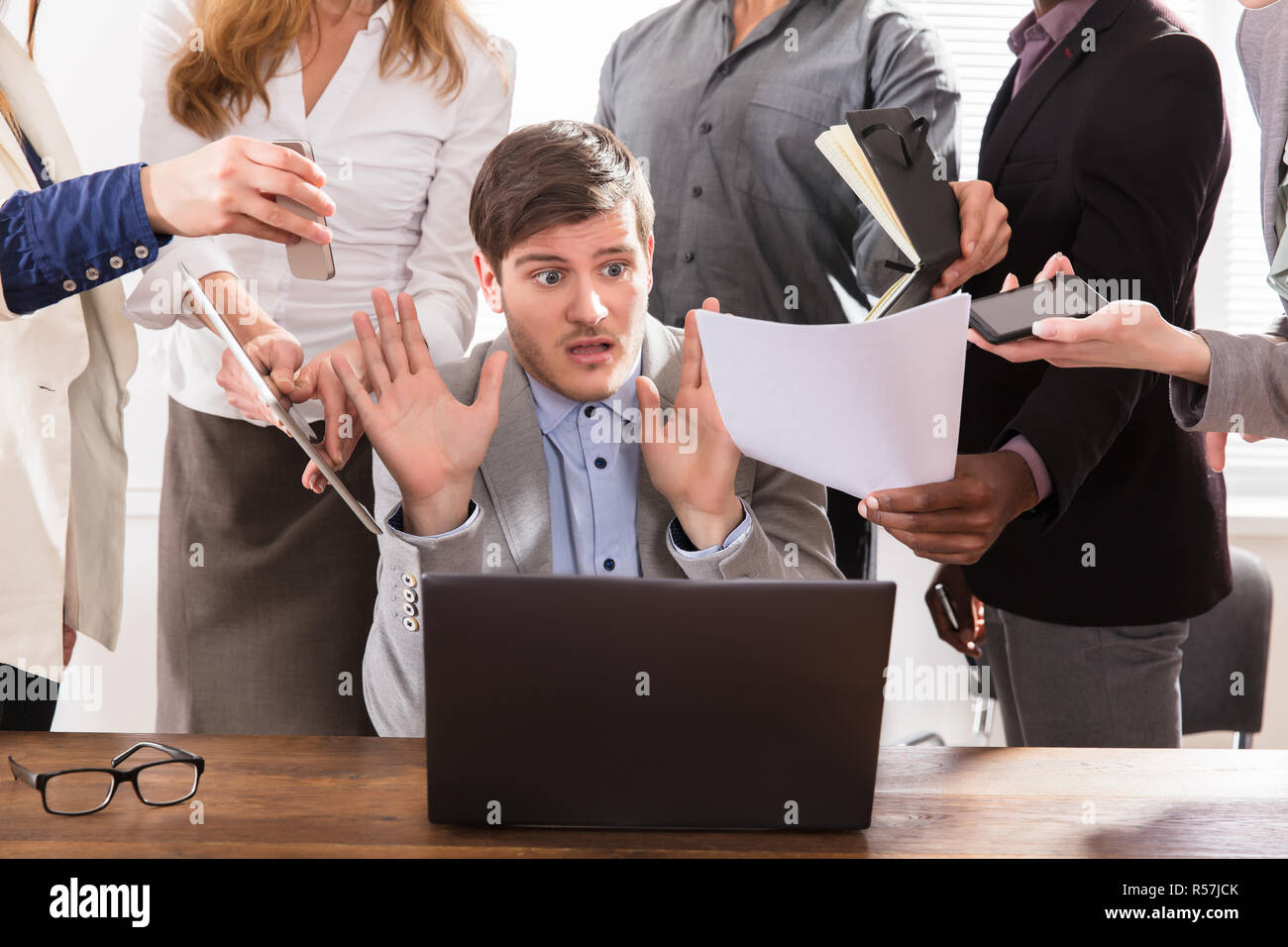 Scared of computers hi-res stock photography and images - Alamy