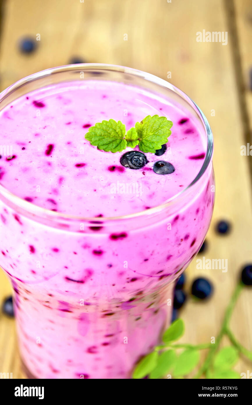 Huckleberry shake hi-res stock photography and images - Alamy
