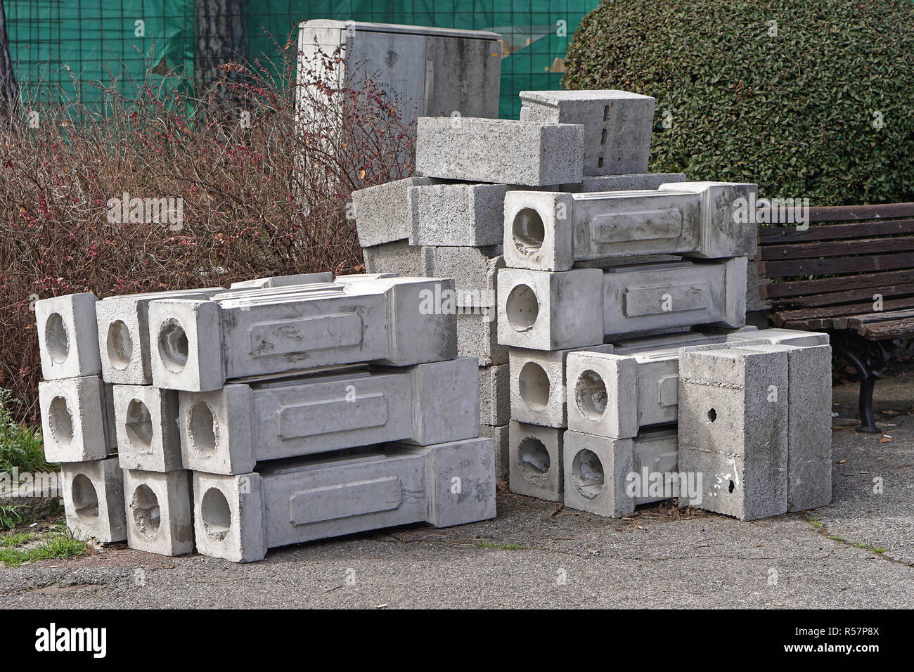 Stack of concrete pillars columns construction material Stock Photo - Alamy
