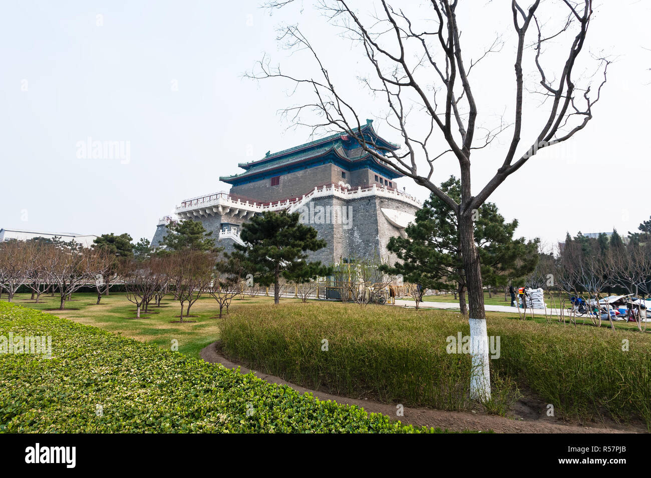 Lou temple hi-res stock photography and images - Alamy