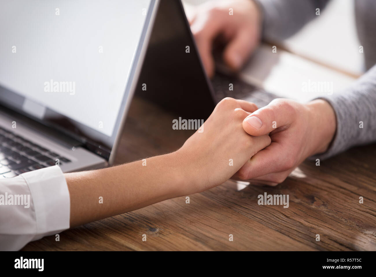 Closeup girls hands on laptop hi-res stock photography and images - Alamy