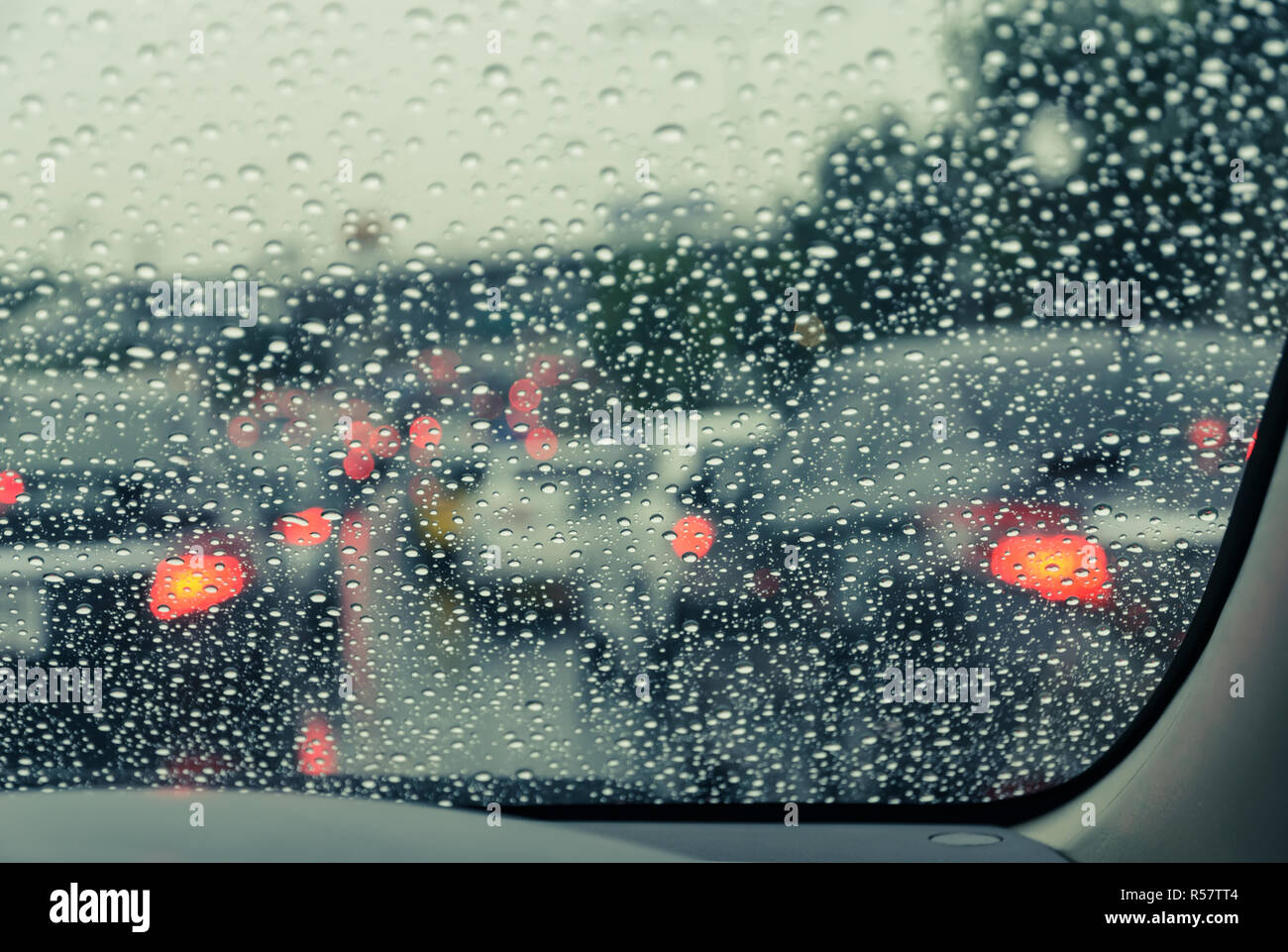 Street seen through wet window hi-res stock photography and images - Alamy