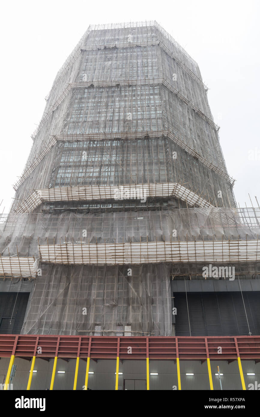 Bamboo Scaffolding Skyscraper Stock Photo - Alamy