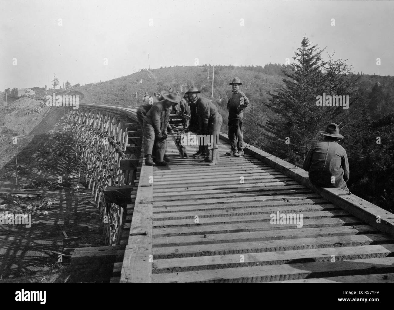 Lumber rail car hi-res stock photography and images - Alamy