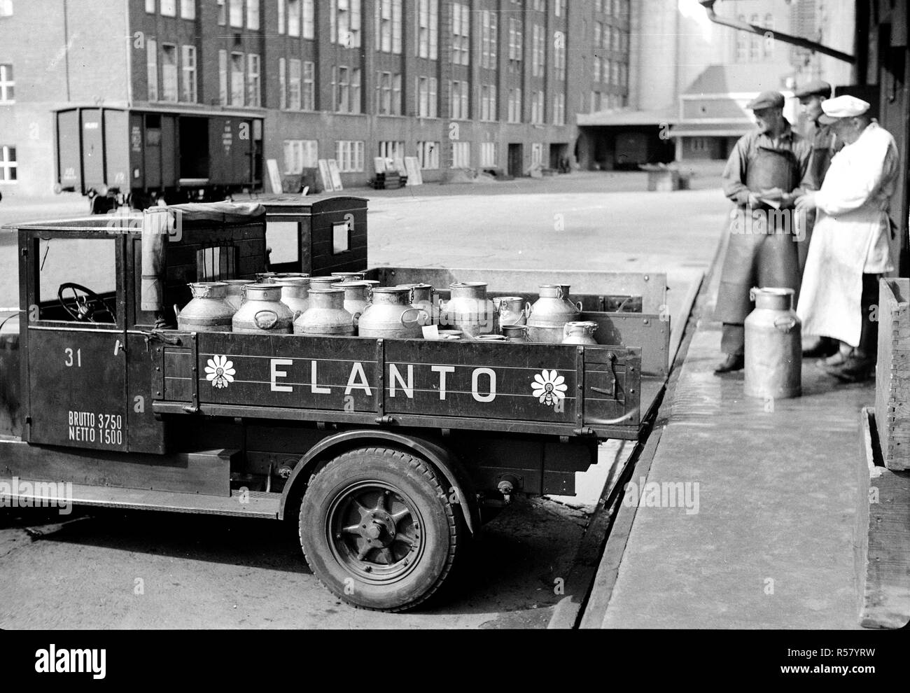 1920s to 1930s hi-res stock photography and images - Alamy