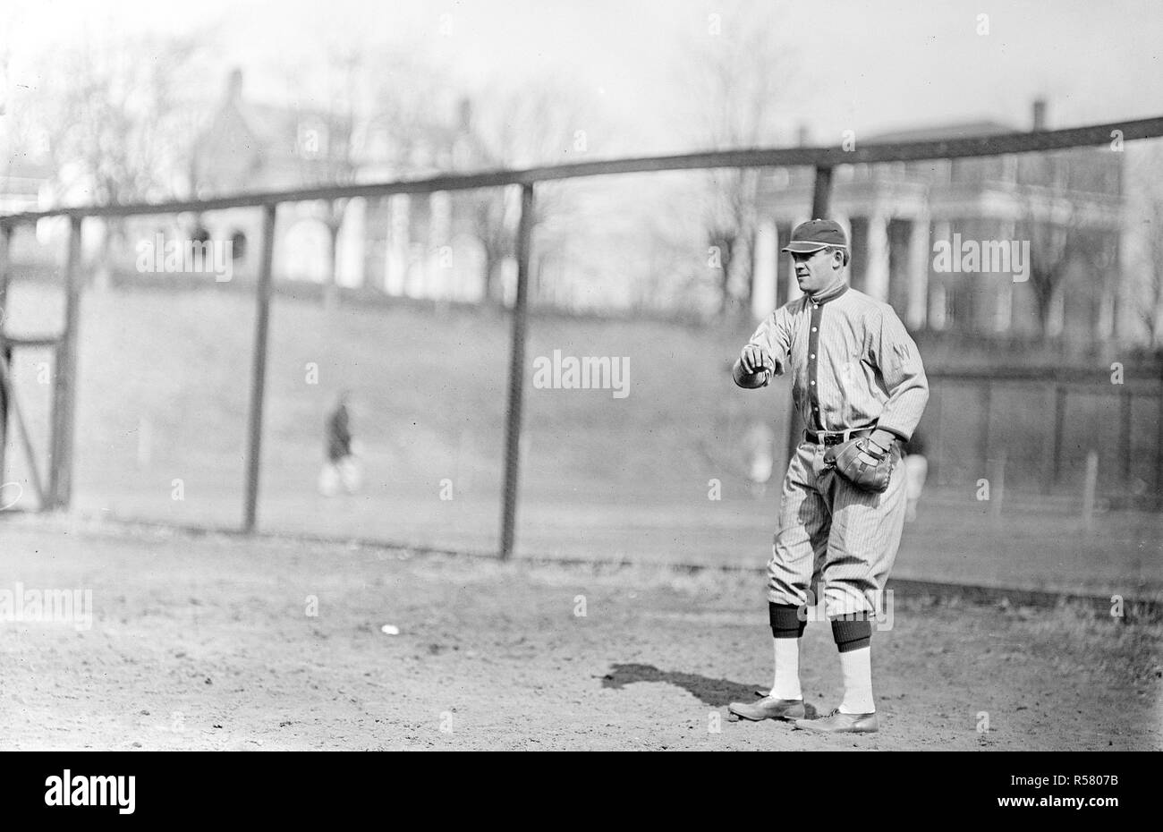 Early 1900s baseball player hi-res stock photography and images - Alamy