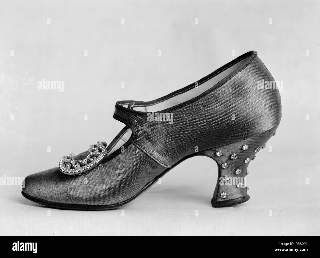 Early 1900s heels hi-res stock photography and images - Alamy