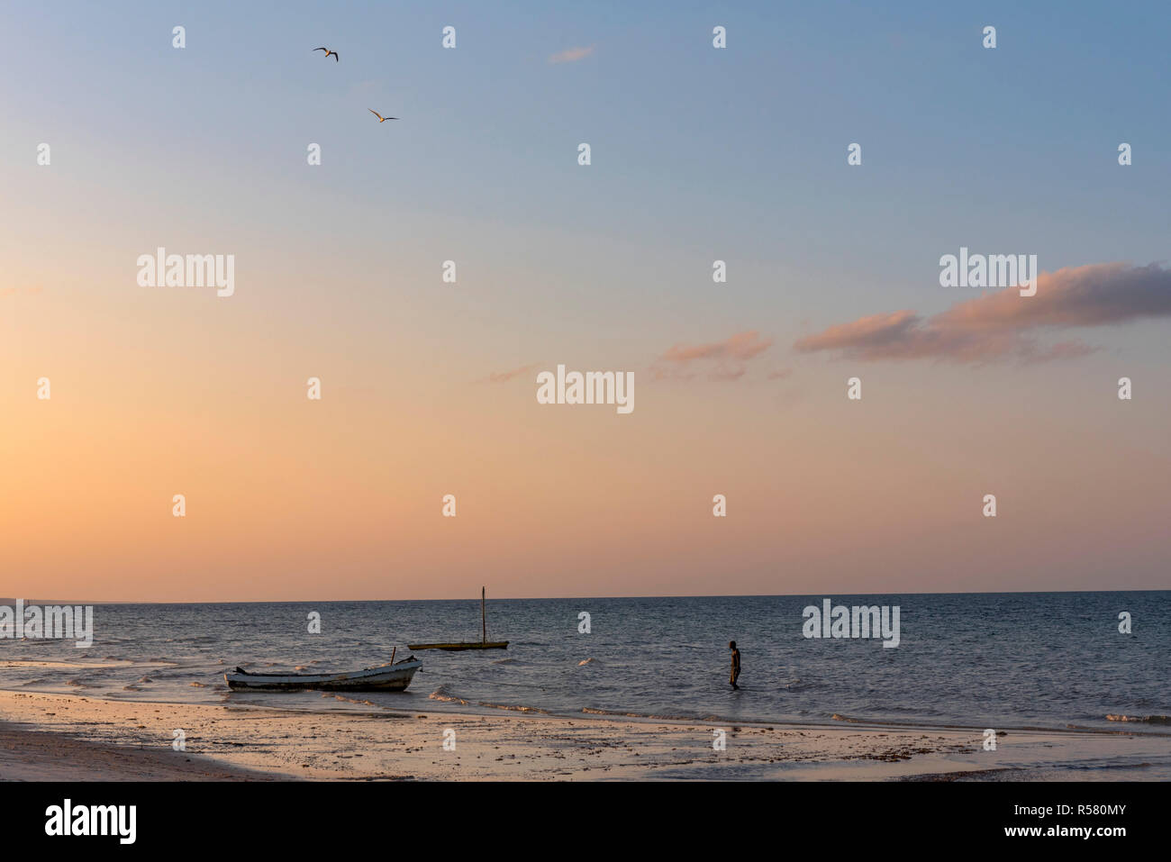 A beacj scene seen in Mozambique's Inhassoro Stock Photo - Alamy