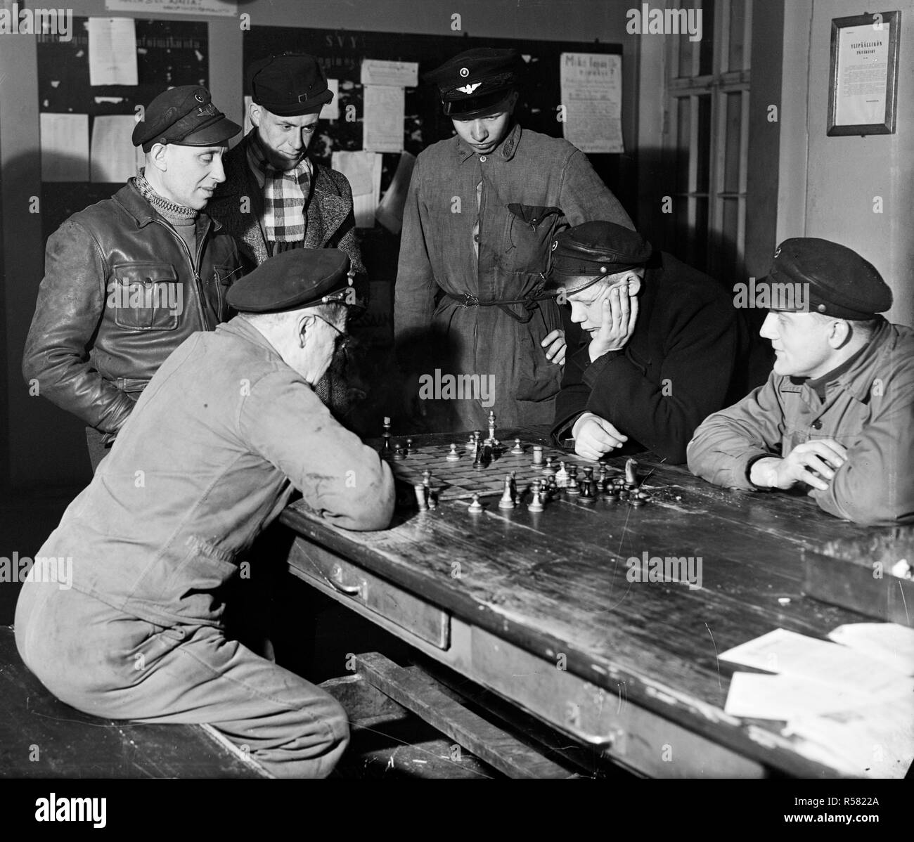 Vintage Dock Workers High Resolution Stock Photography and Images - Alamy