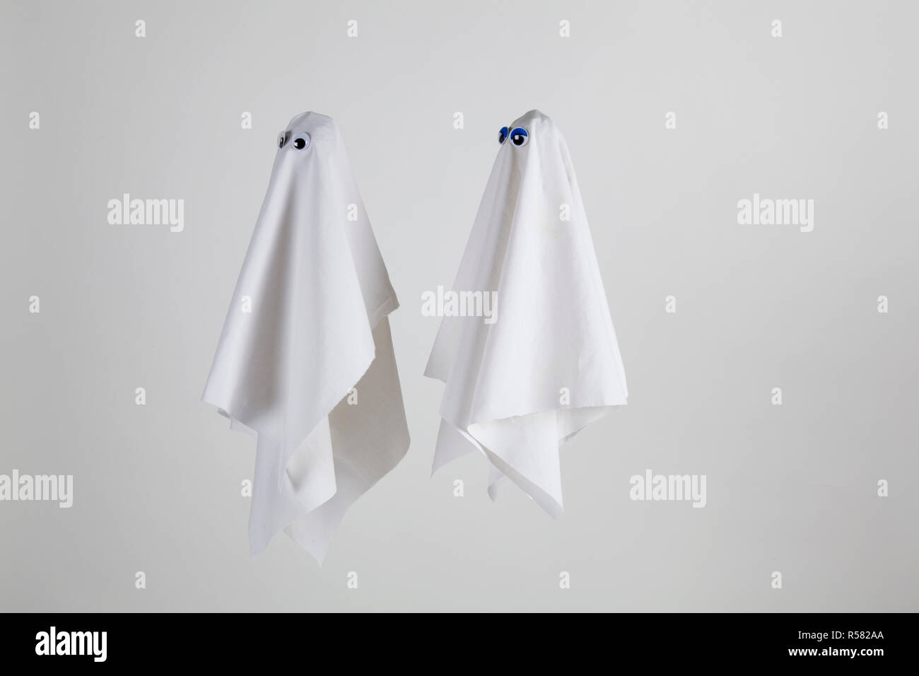 couple ghost back white Stock Photo - Alamy
