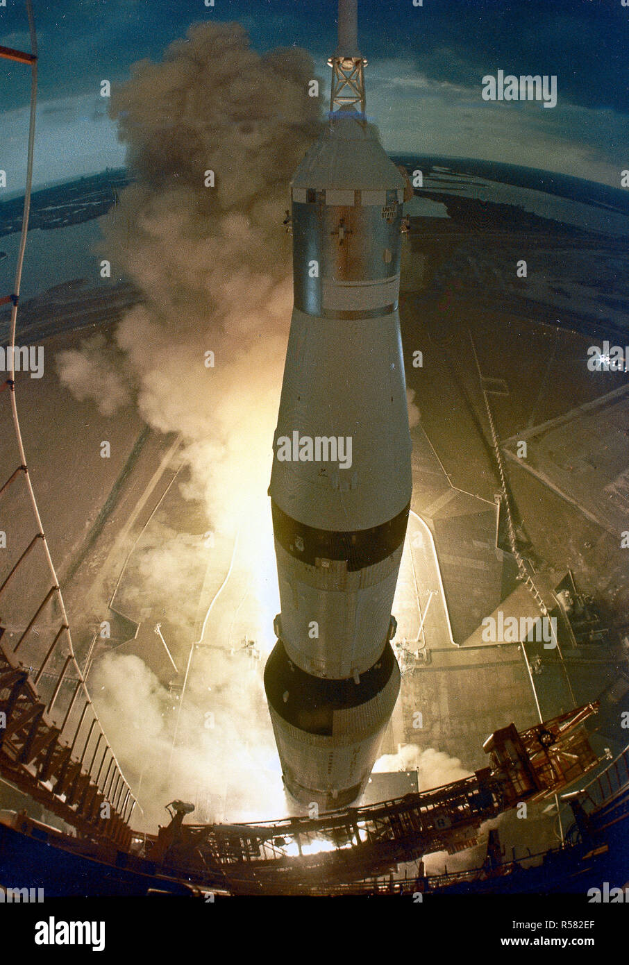 Apollo 14 launch hi-res stock photography and images - Alamy