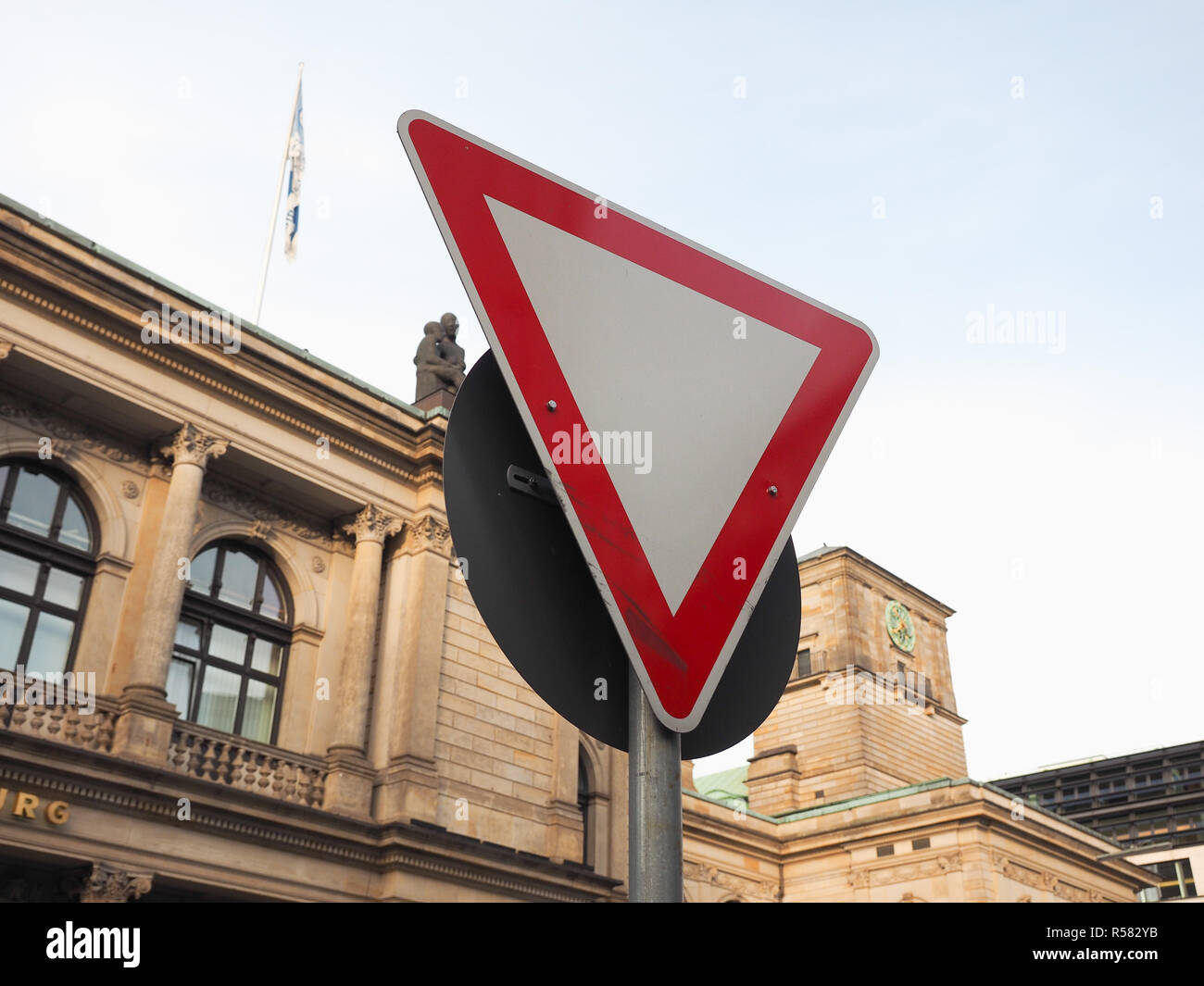 give way sign Stock Photo - Alamy