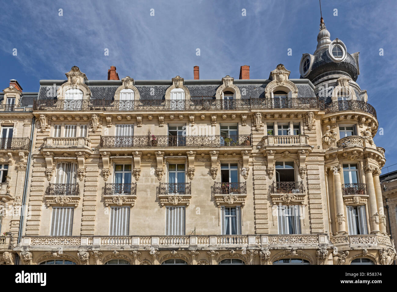 historic buildings in montpellier,southern france Stock Photo - Alamy