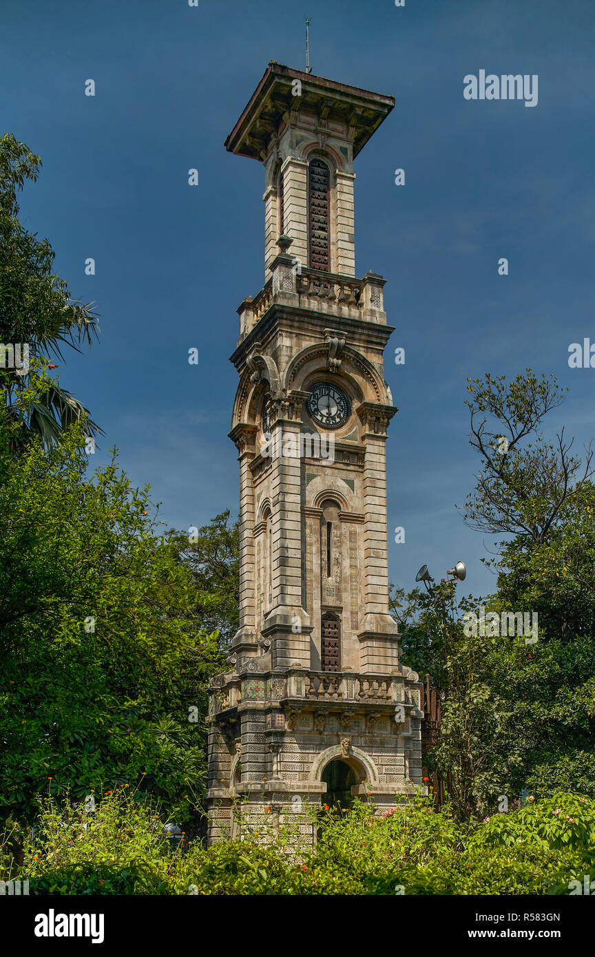 22-Oct-2004- David Sassoon Clock Tower, Jijamata Udyan (Zoo), Byculla ...