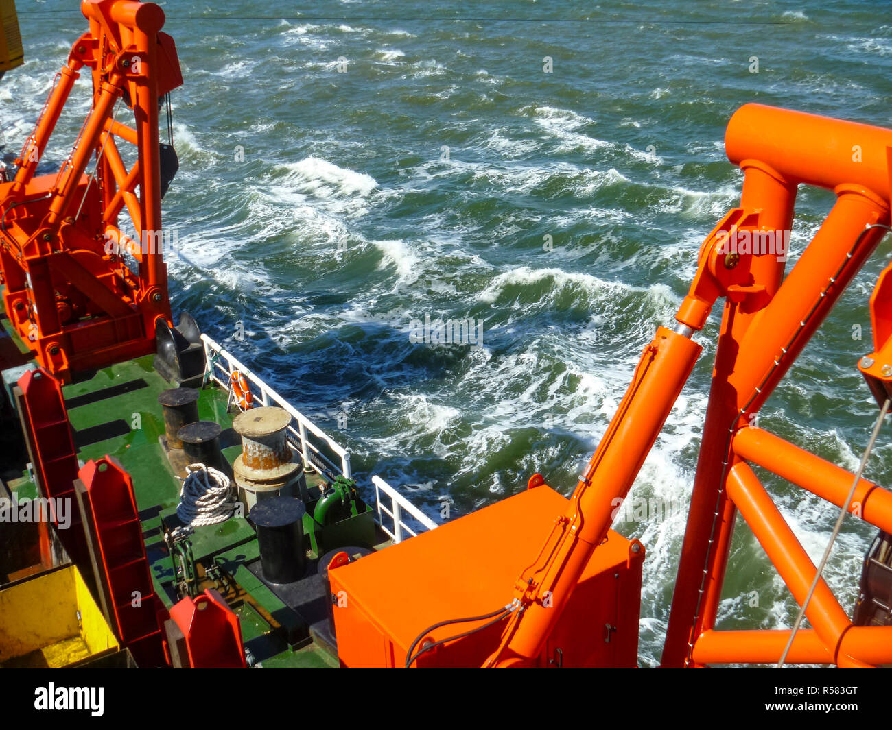 Work deck barge hi-res stock photography and images - Alamy