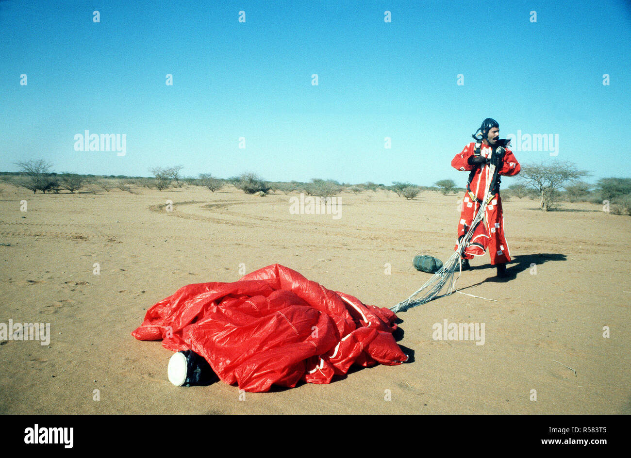 1980s egyptian paratrooper hi-res stock photography and images - Alamy