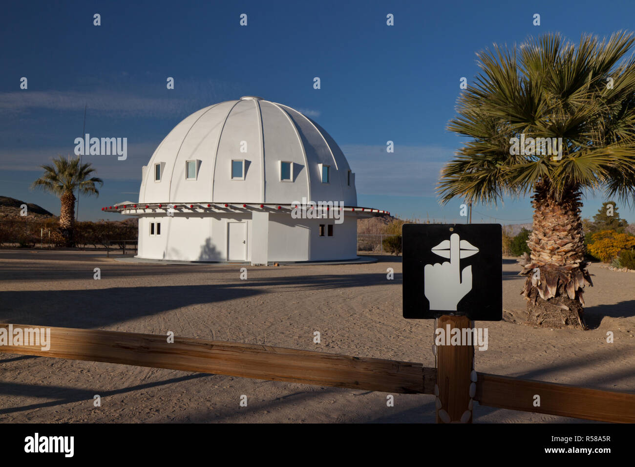 Integratron in Landers, California Stock Photo - Alamy