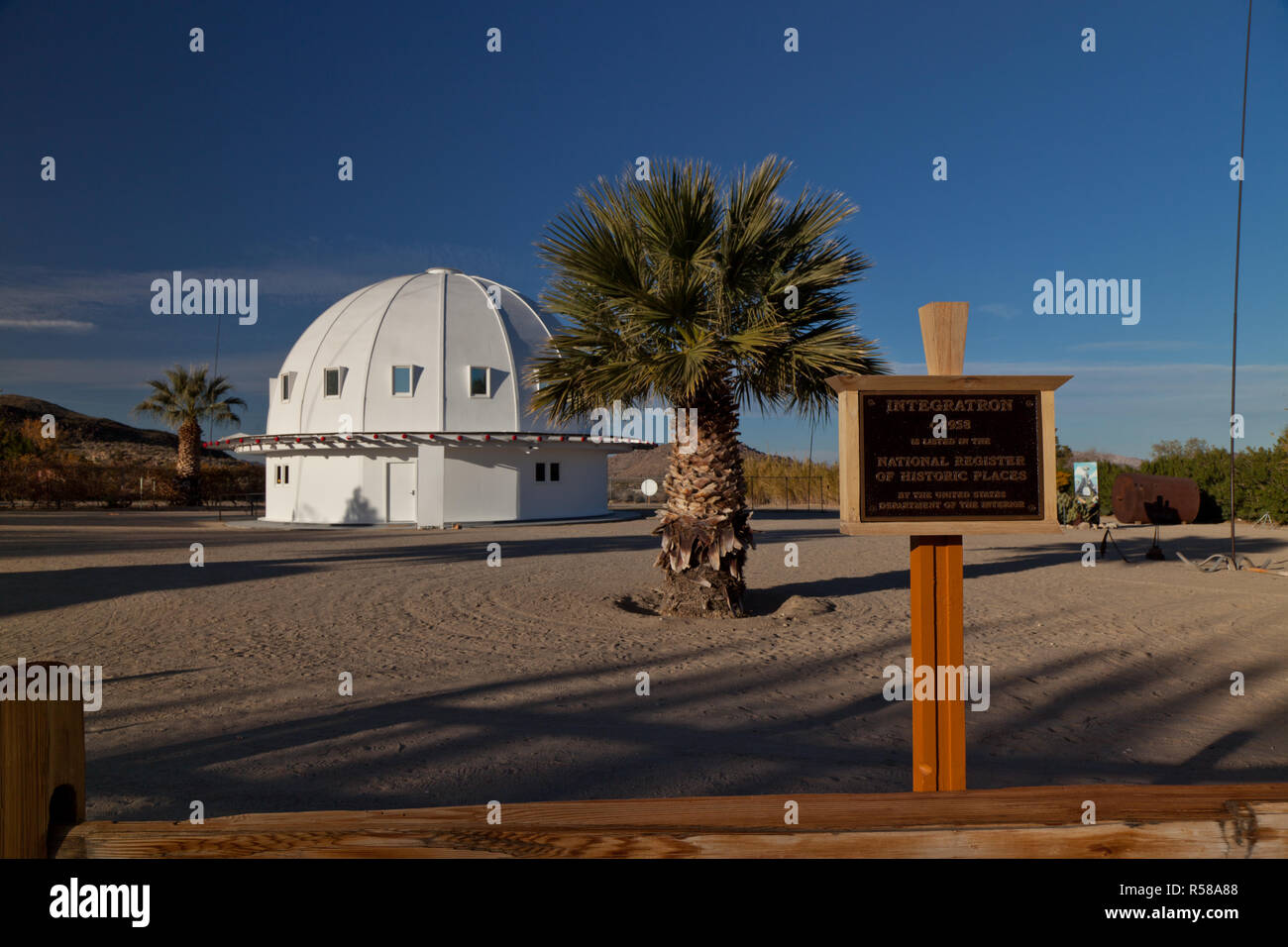 Integratron in Landers, California Stock Photo - Alamy