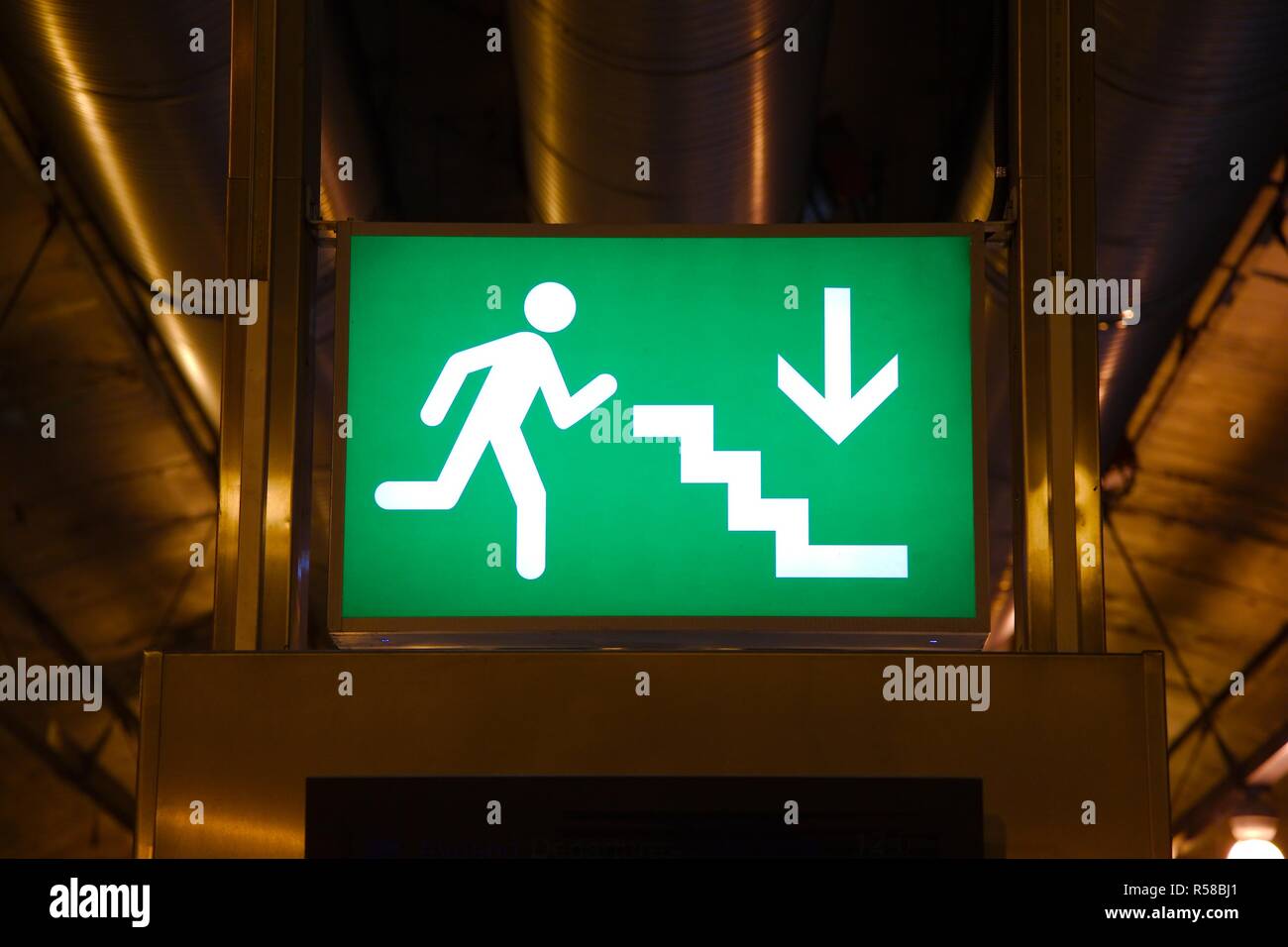 Pictogram emergency exit sign hi-res stock photography and images - Alamy