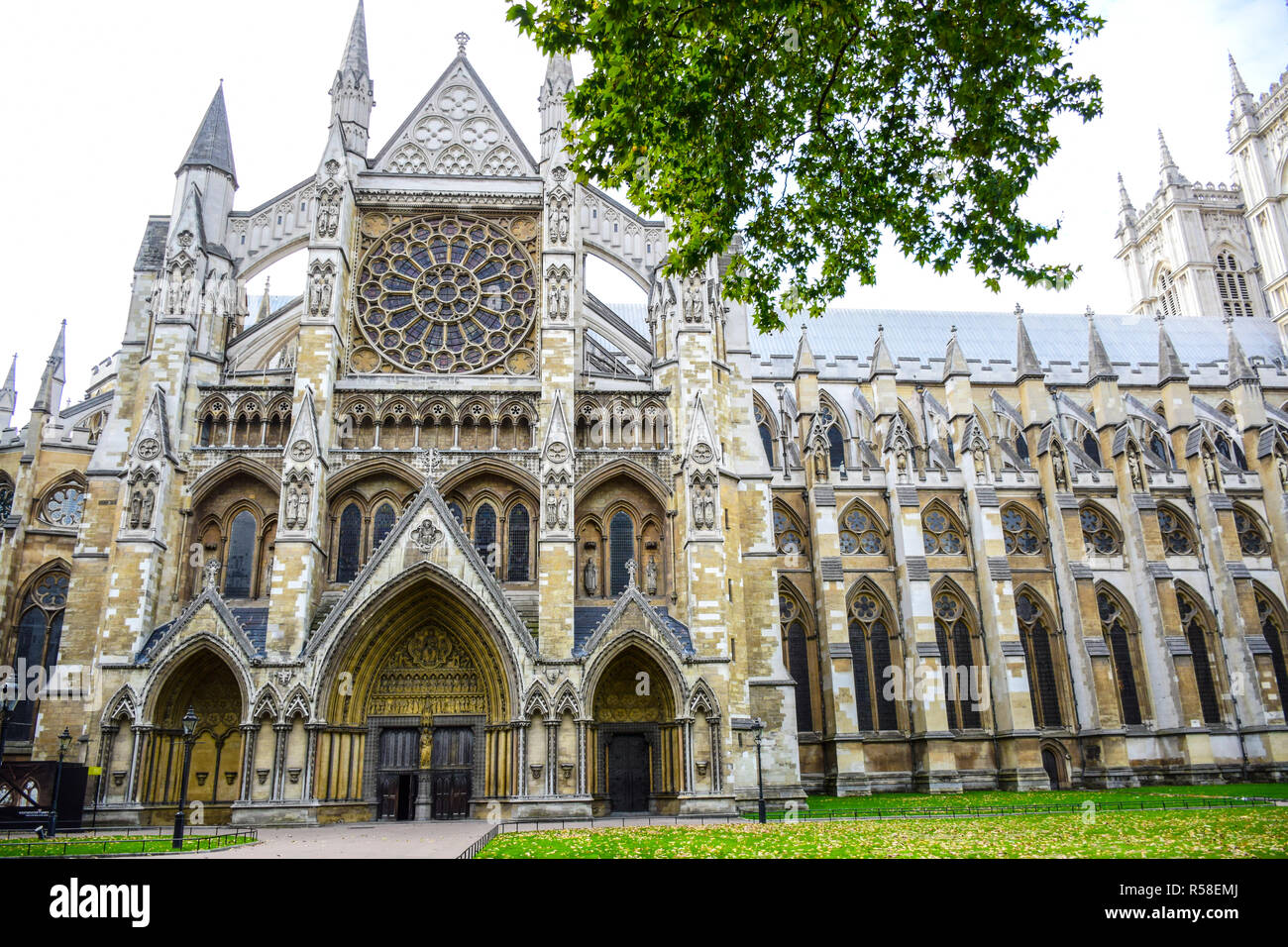Westminster abbey church hi-res stock photography and images - Alamy