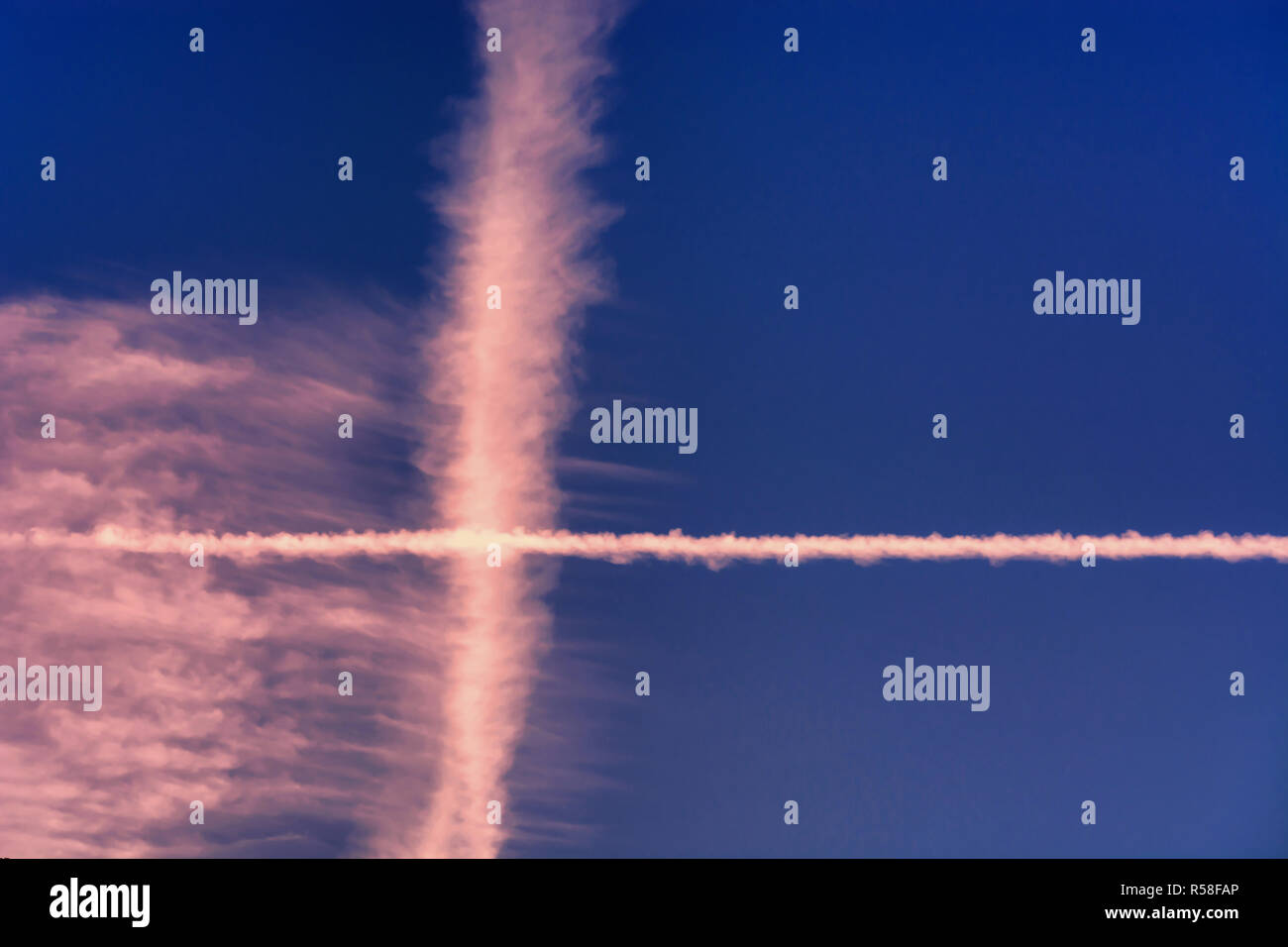 Swelling cumulus hi-res stock photography and images - Alamy