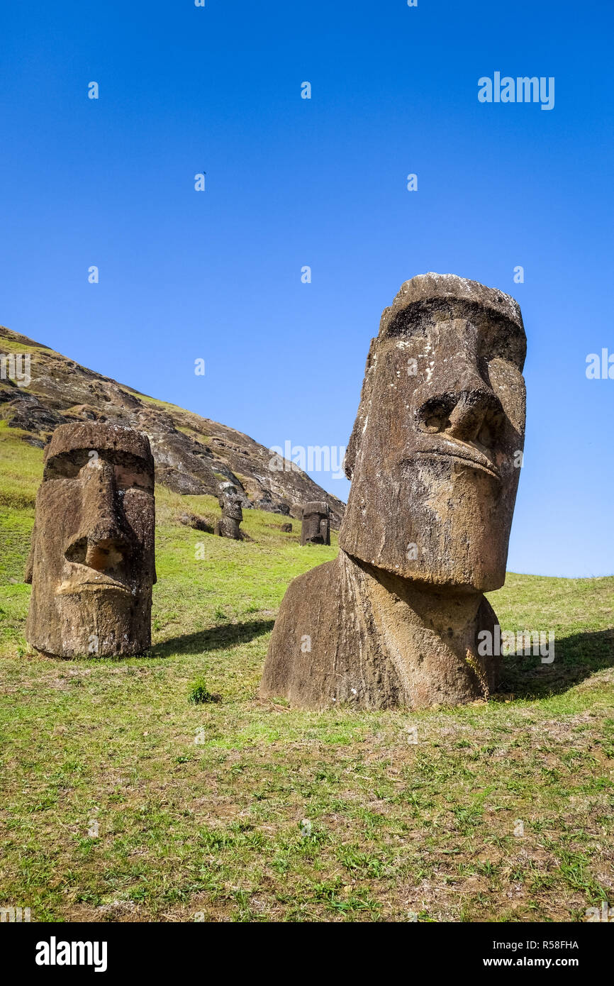 Easter island rano raraku maori statues hi-res stock photography and ...
