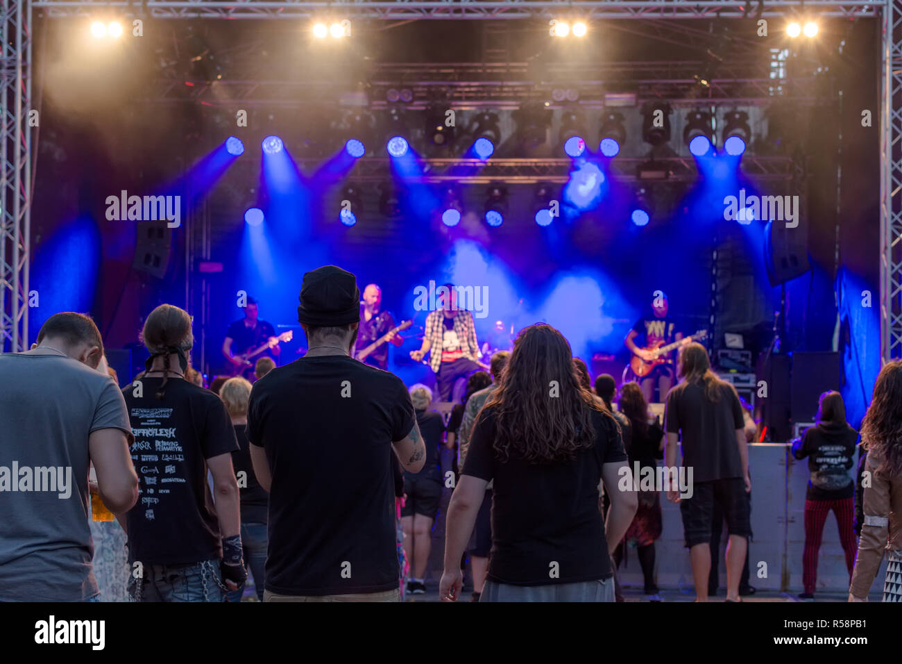Heavy metal fans hi-res stock photography and images - Alamy