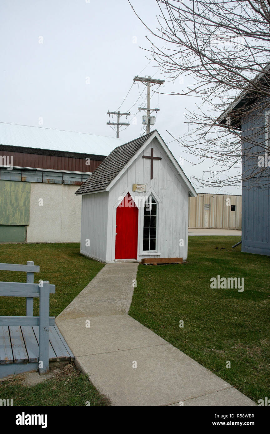 Tiny episcopal church hi-res stock photography and images - Alamy