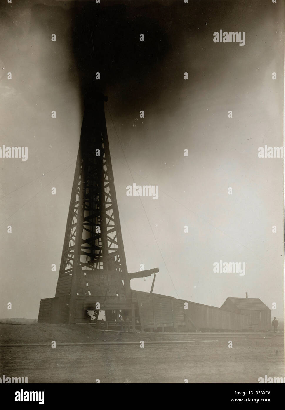 Early 1900s oil industry hi-res stock photography and images - Alamy