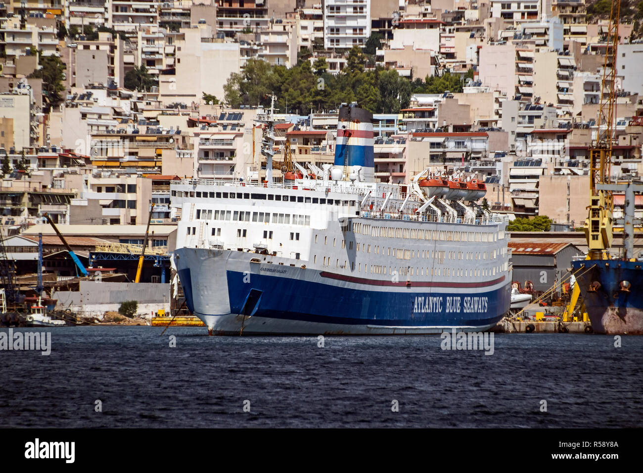 Perama hi-res stock photography and images - Alamy