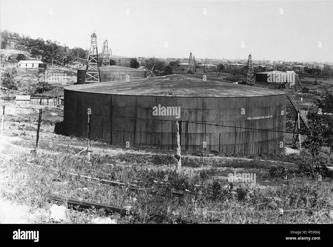 OIL AND GASOLINE FIELDS OF OKLAHOMA. Glenn pool ca. 1918-1919 Stock ...