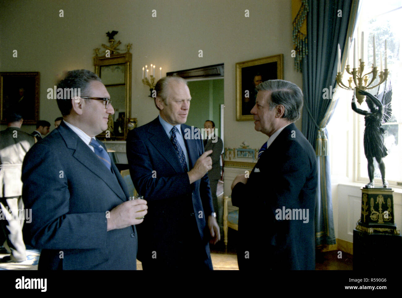 Helmut schmidt president ford hi-res stock photography and images - Alamy