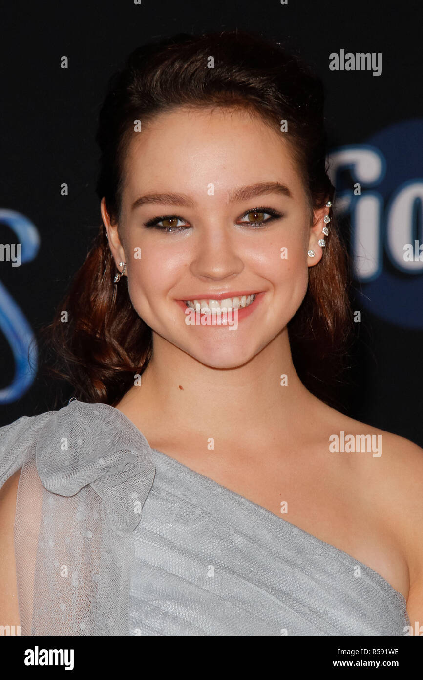 Hollywood, California, USA. 29th November, 2018. Sadie Stanley at the ...