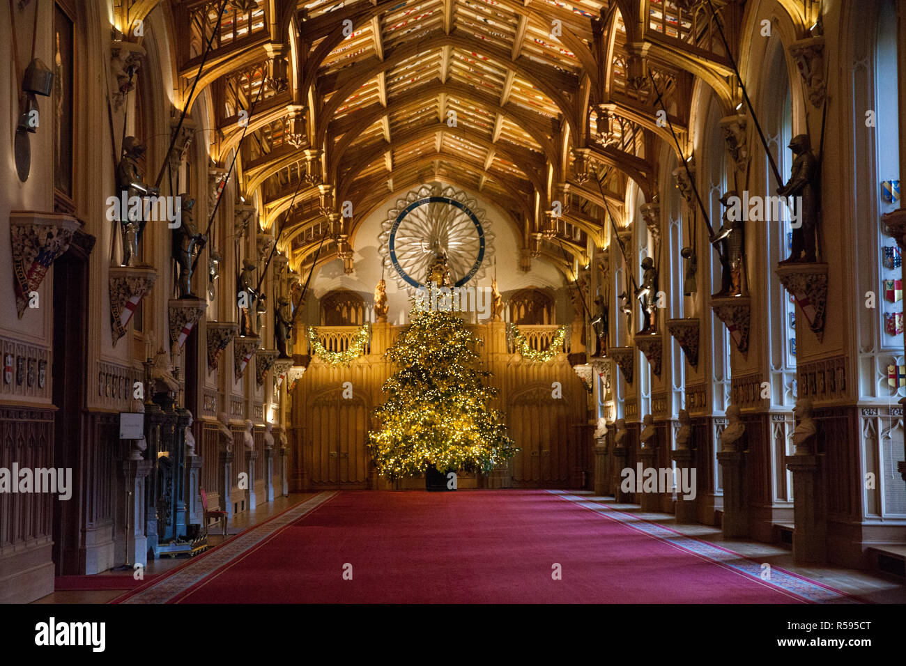 Windsor great park oak tree castle hi-res stock photography and images ...