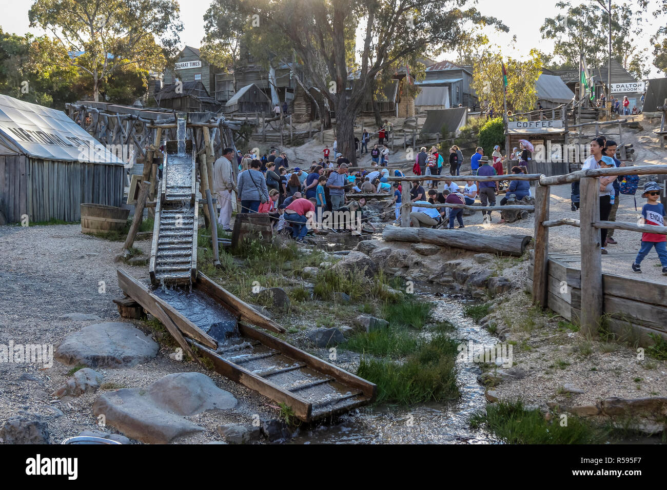 Sovereign Hill annual Christmas Shopping Night, Ballarat, Victoria ...