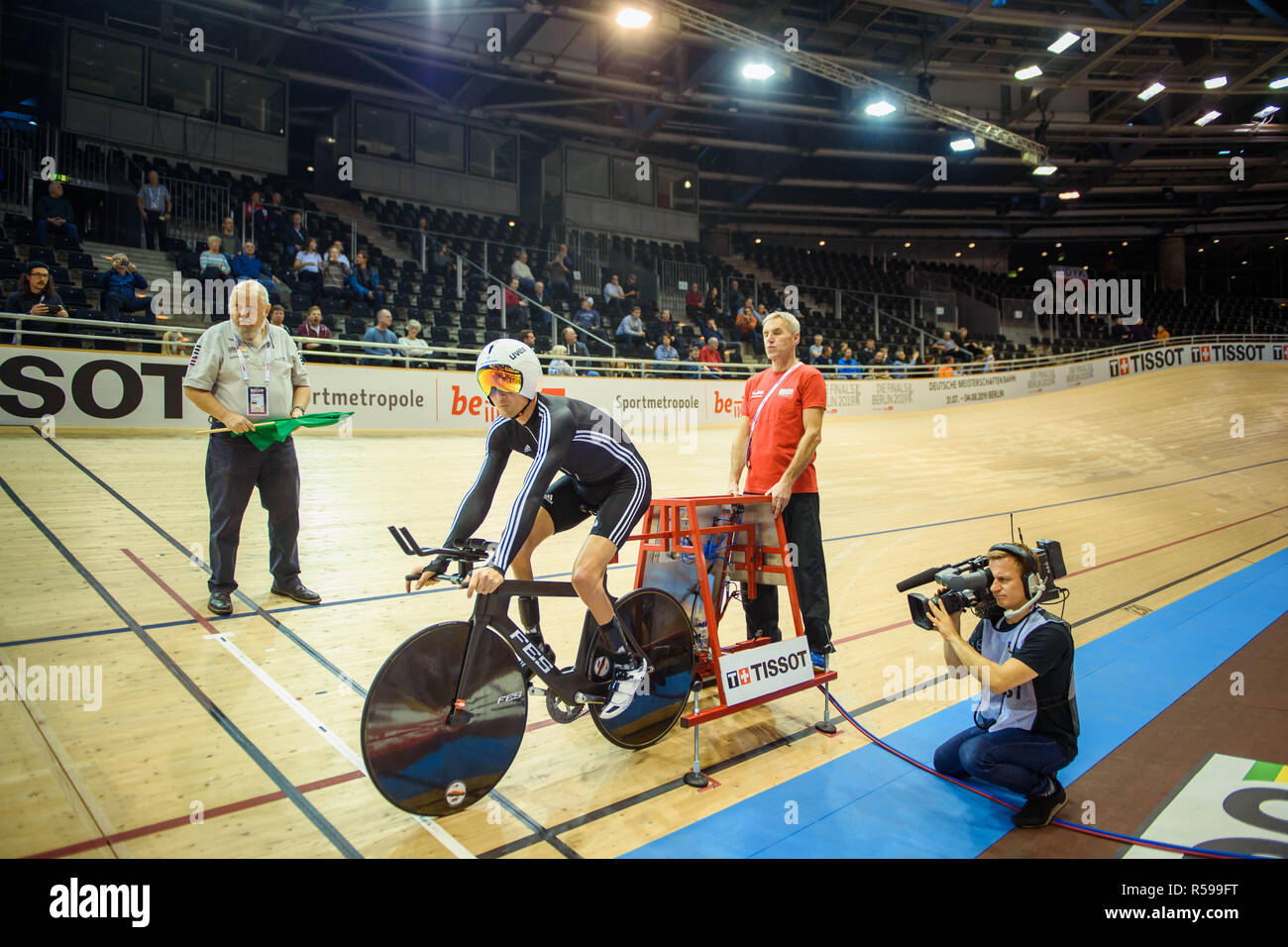 Berlin, Germany. 30th Nov, 2018. Cycling: Track Bike World Cup ...