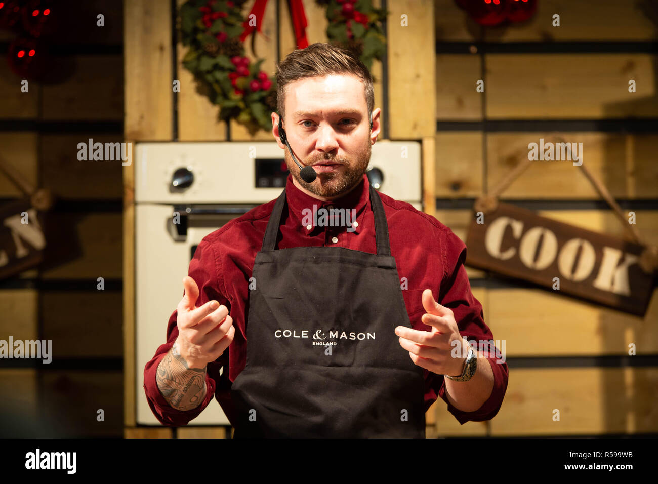 Chris bavin hi-res stock photography and images - Alamy