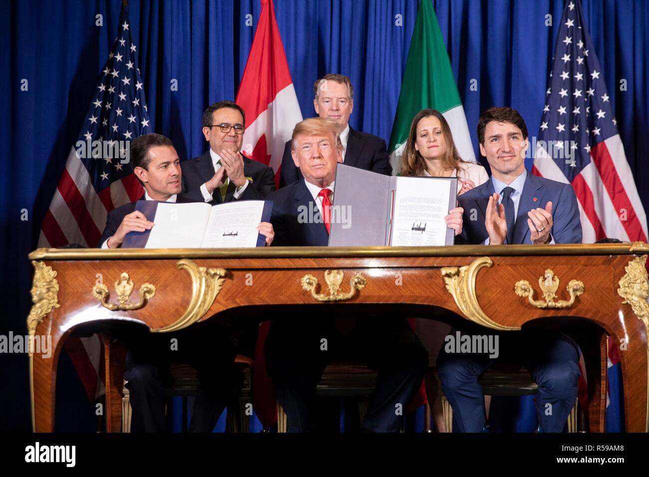 Justin trudeau at usmca signing hi-res stock photography and images - Alamy